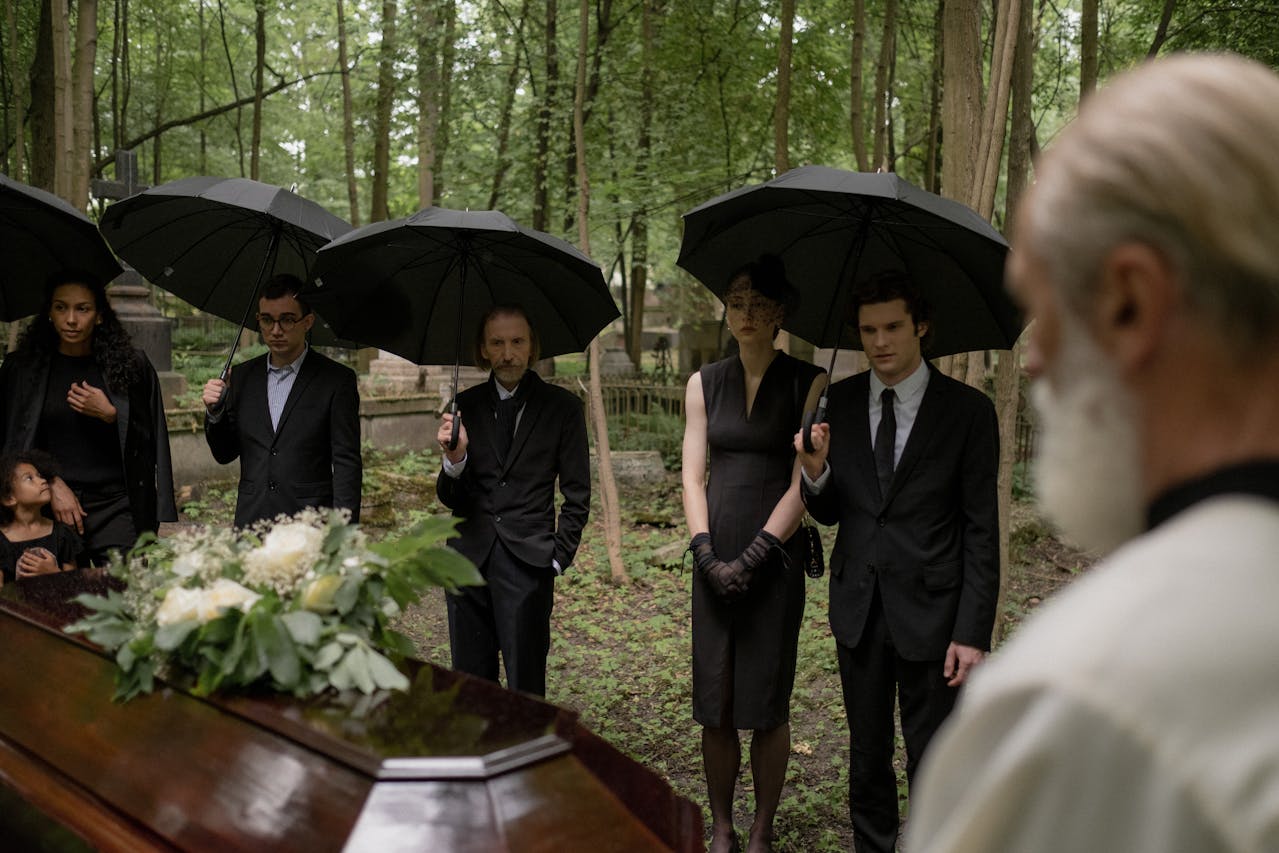 How To Deal With Idea Of Death and Grief? – Yatskia Urns